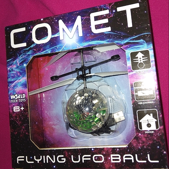 World Tech Toys | Toys | Nwtcomet By World Tech Toys Flying Ufo Ballled ...